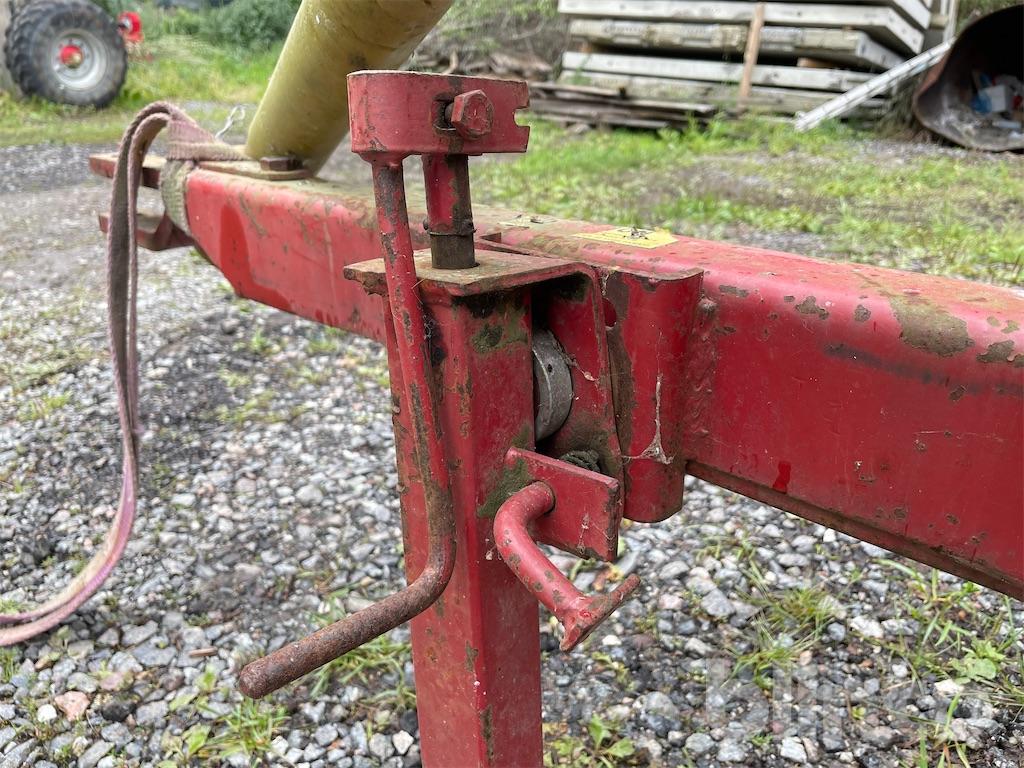 Höpress - NEW HOLLAND 265 | Blinto auktioner