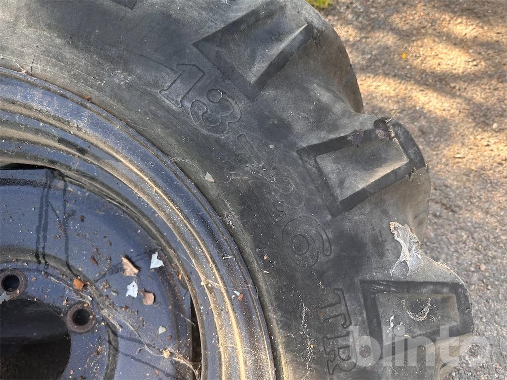 Entreprenaddäck - Dunlop/Continental | Blinto auktioner