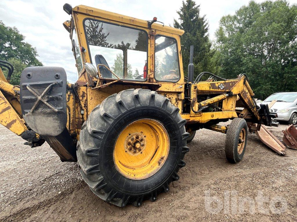 Traktorgrävare - Hymas | Blinto auktioner