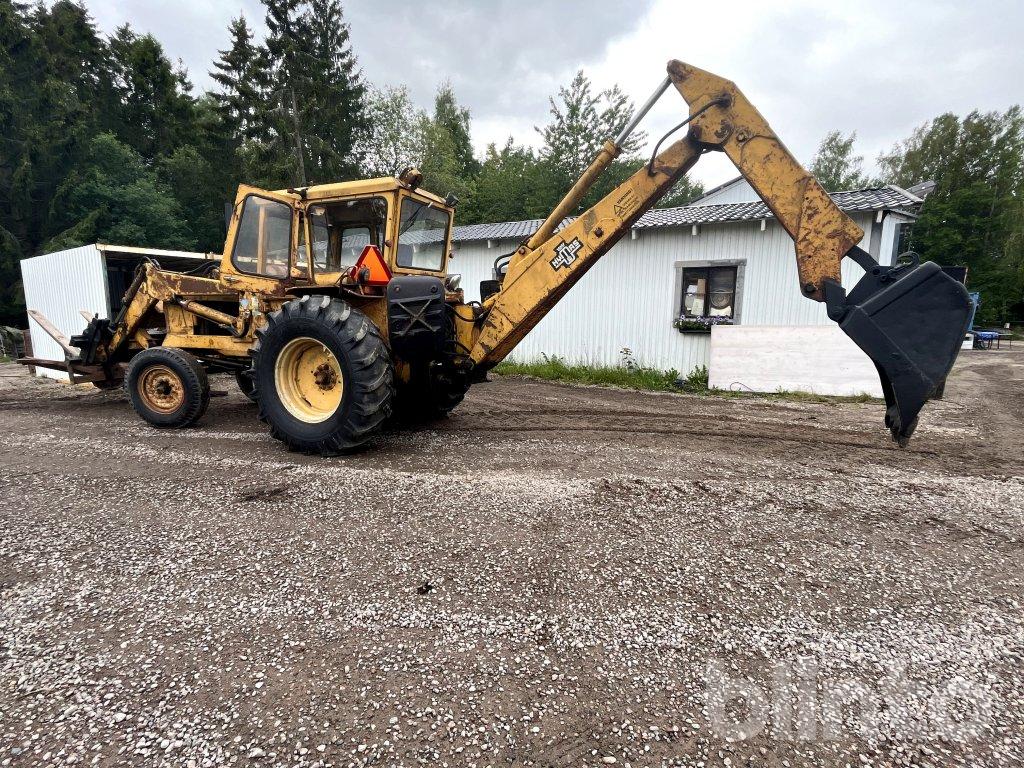 Traktorgrävare - Hymas | Blinto auktioner