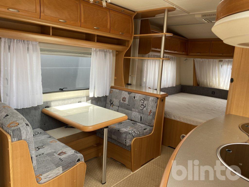 Husvagn - Hobby 650 | Blinto auktioner