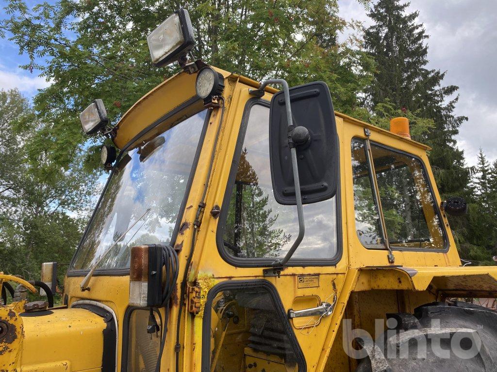 Frontlastare - Volvo BM T700 | Blinto auktioner