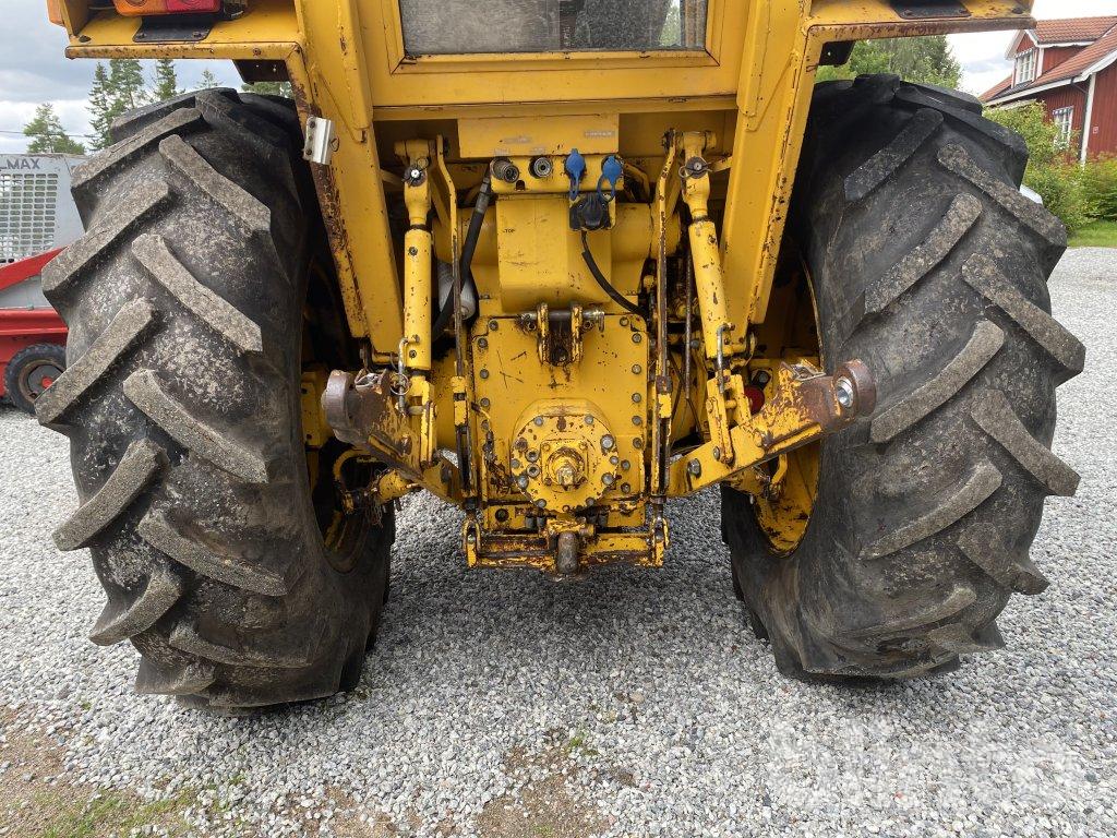 Frontlastare - Volvo BM T700 | Blinto auktioner