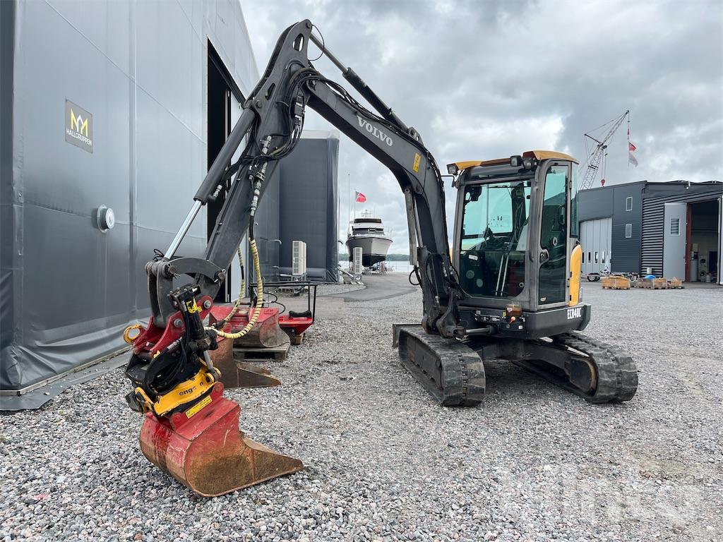 Grävmaskin - Volvo ECR48C med Engcon Rototilt | Blinto auktioner