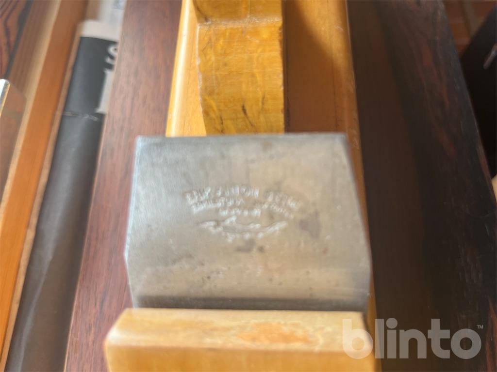 Hyvel - Rubank | Blinto auktioner