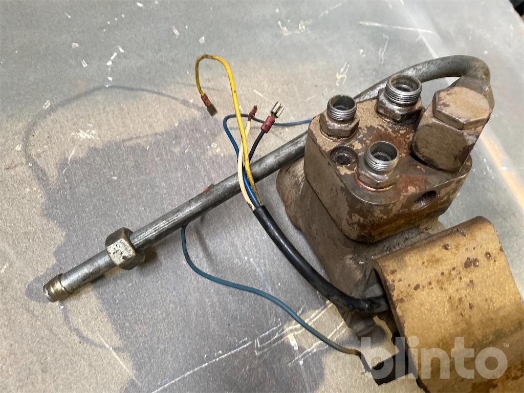 Traktor ratt - Hydraulisk | Blinto auktioner