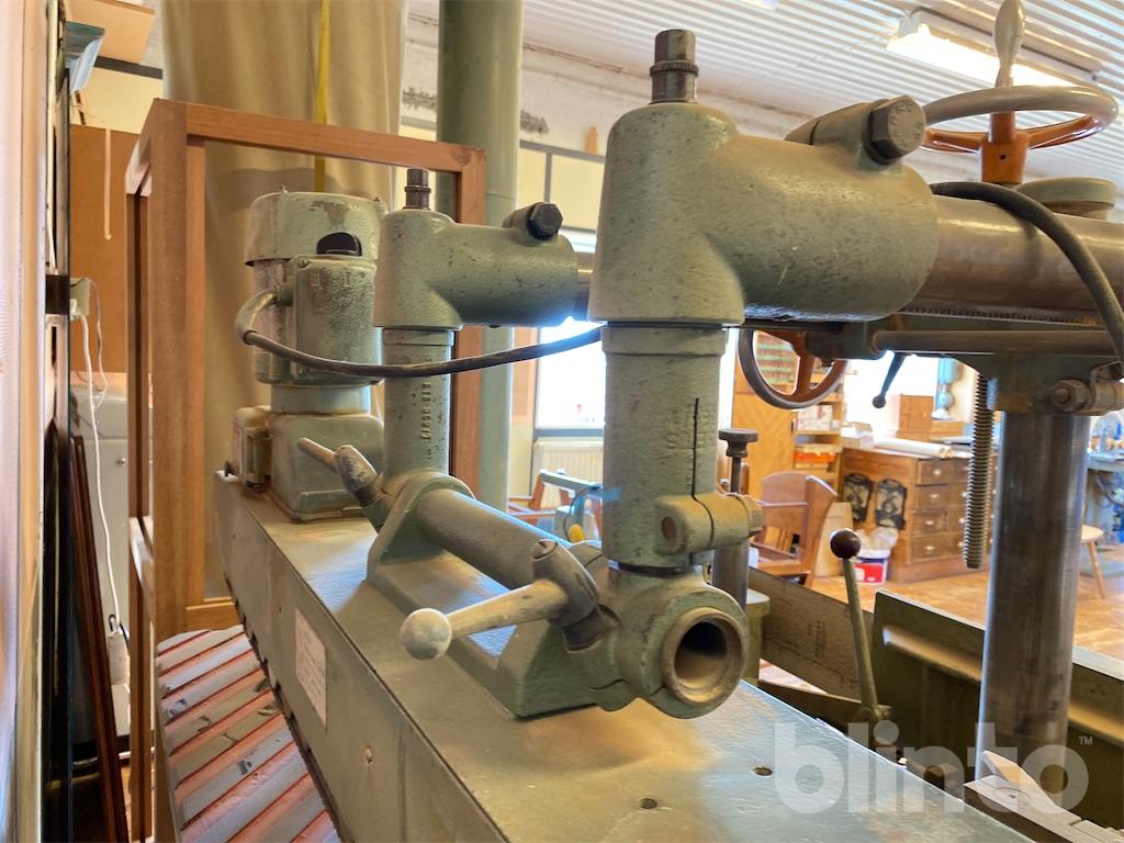 Vertikalbandputs - WILMSMEYER Modell: KKS2 | Blinto auktioner