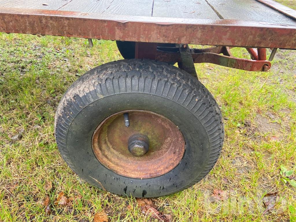 Dragvagn - Vagn | Blinto auktioner