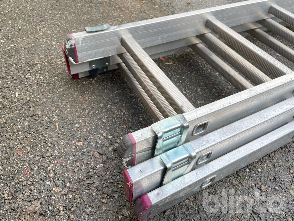 Stegar - utfällbara 2 stycken | Blinto auktioner