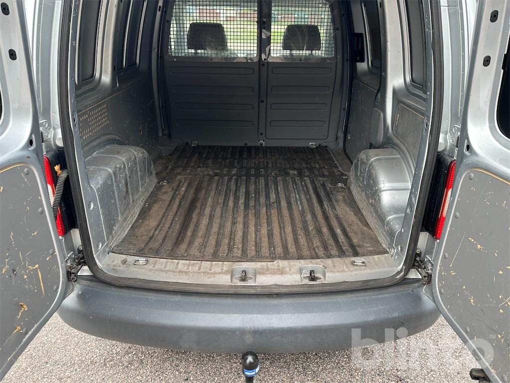 Lätt lastbil - VW CADDY SKÅP | Blinto auktioner