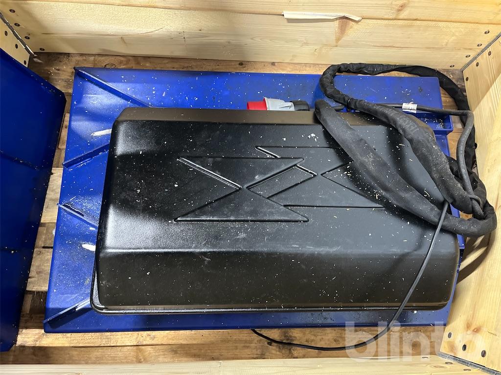 Lyftbord med ramp - Edmolift | Blinto auktioner