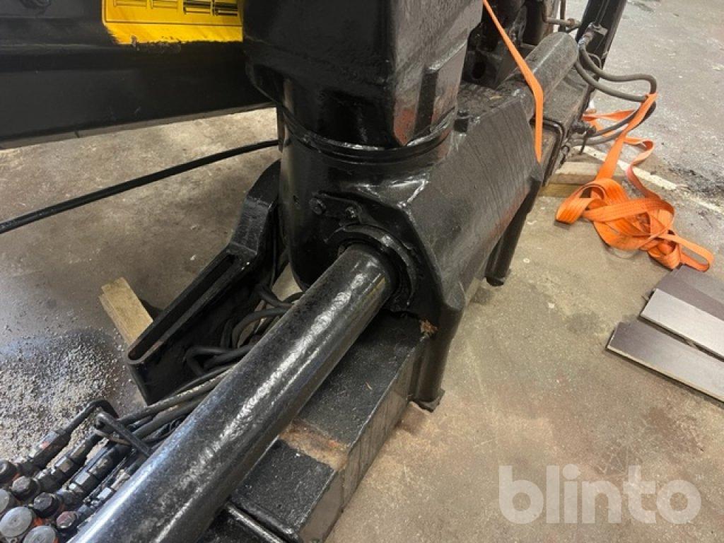 Kran - HIAB 965 AW | Blinto auktioner