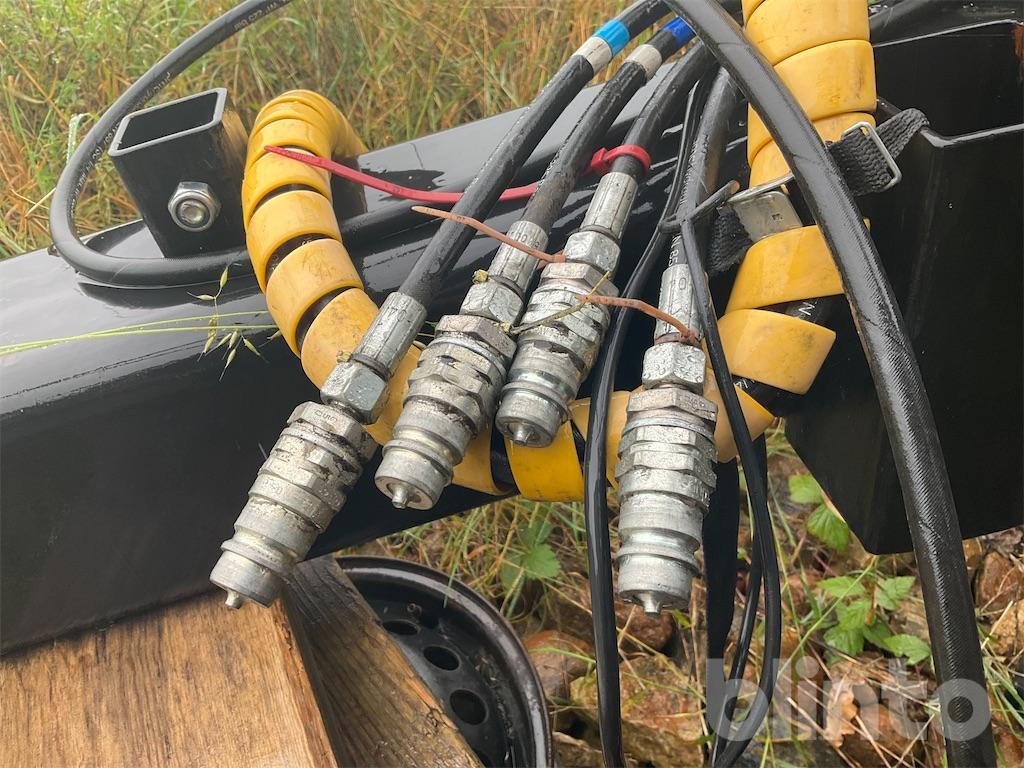 Rundbalskärra - Palmse Trailer 3800 | Blinto auktioner