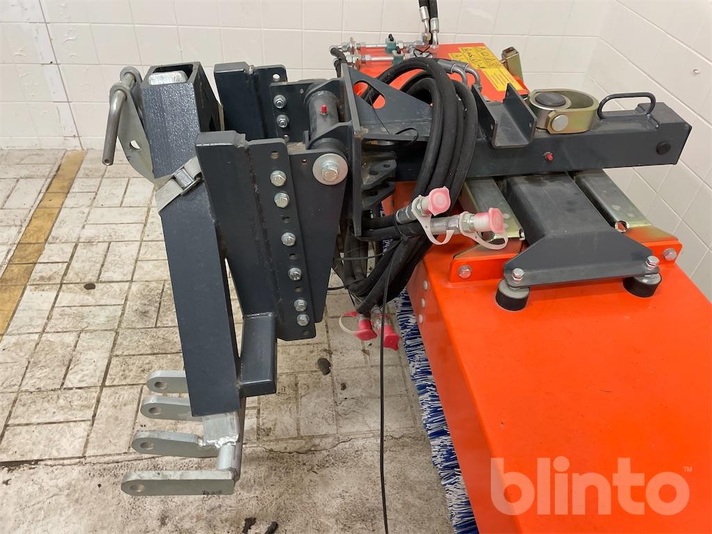 Sopvals - Tuchel Sweep PLUS 590 | Blinto auktioner