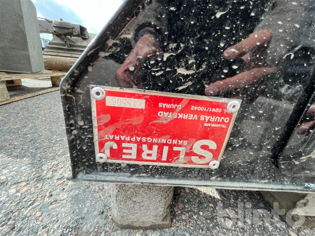 Sandspridare Lastbil - SLIREJ SS | Blinto auktioner