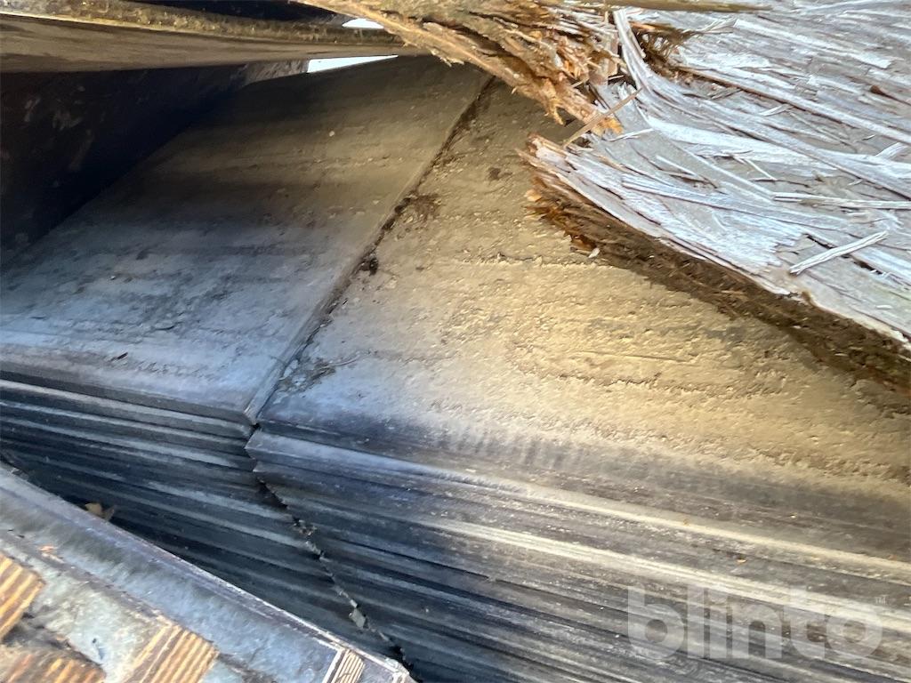 Plyfa - Plywoodskivor ca 300 stycken | Blinto auktioner