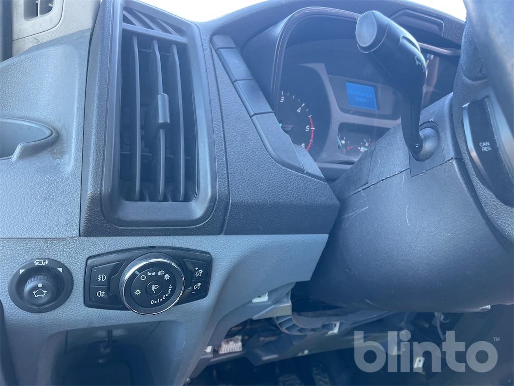 Personbil - FORD FAD | Blinto auktioner