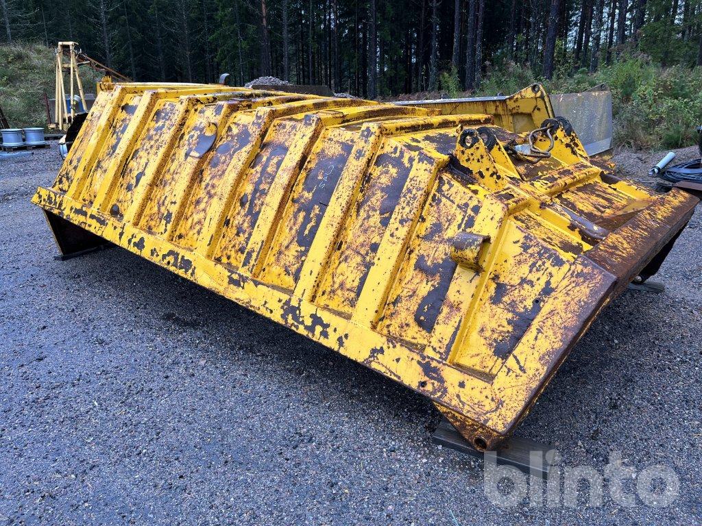 Flak - Livab | Blinto auktioner