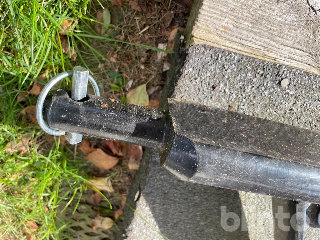 Hålbom - Med Kuldrag | Blinto auktioner