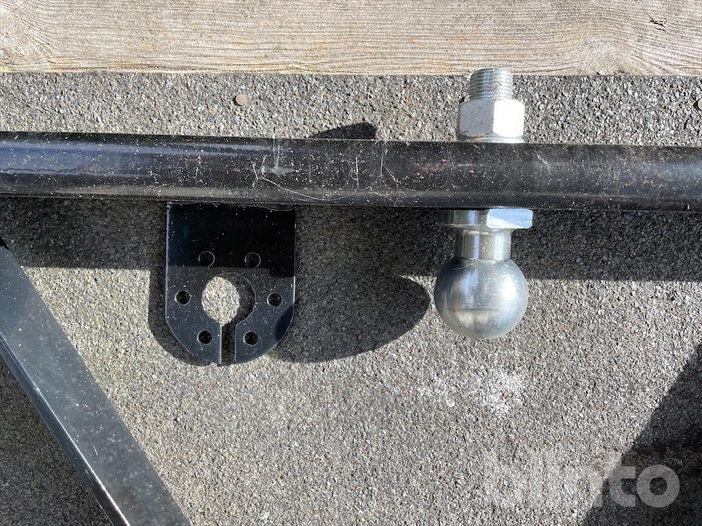 Hålbom - Med Kuldrag | Blinto auktioner