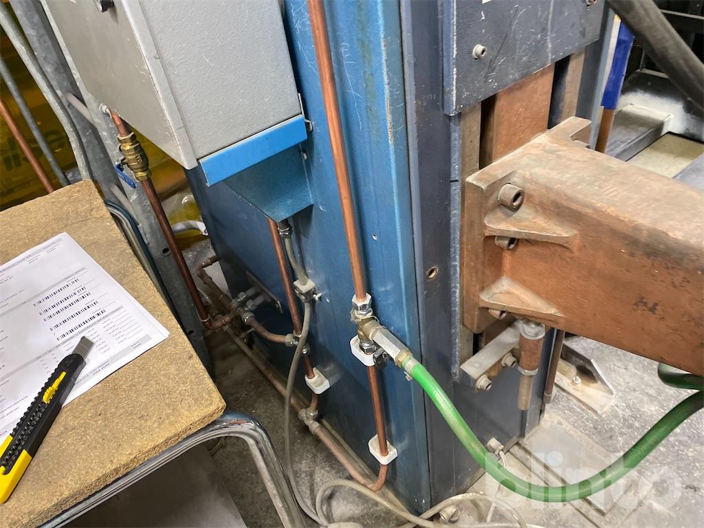 Punktsvets - Britich Federals | Blinto auktioner