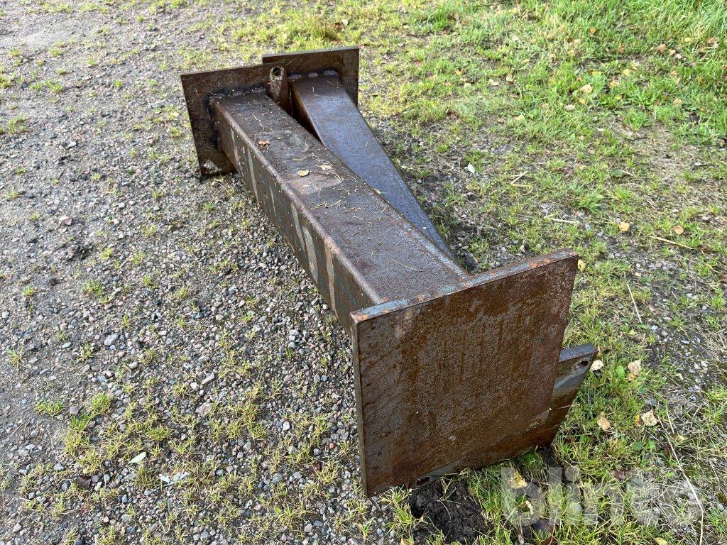 Stolpar - Stålstolpar | Blinto auktioner