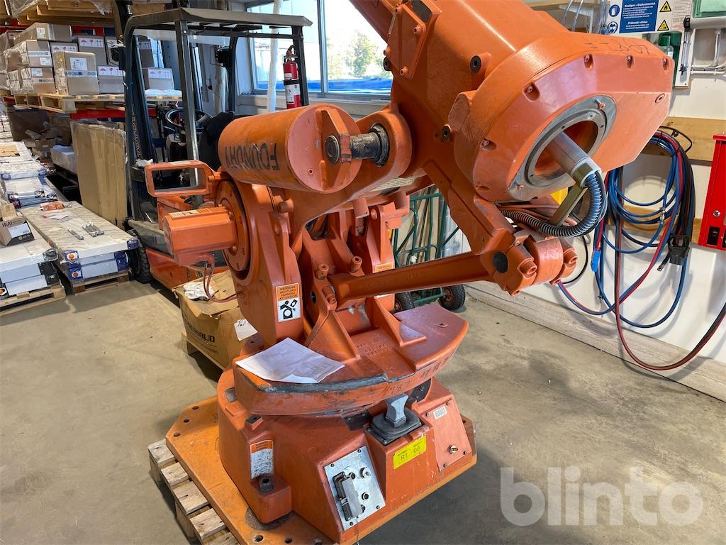 Industrirobot - ABB FOUNDRY | Blinto auktioner