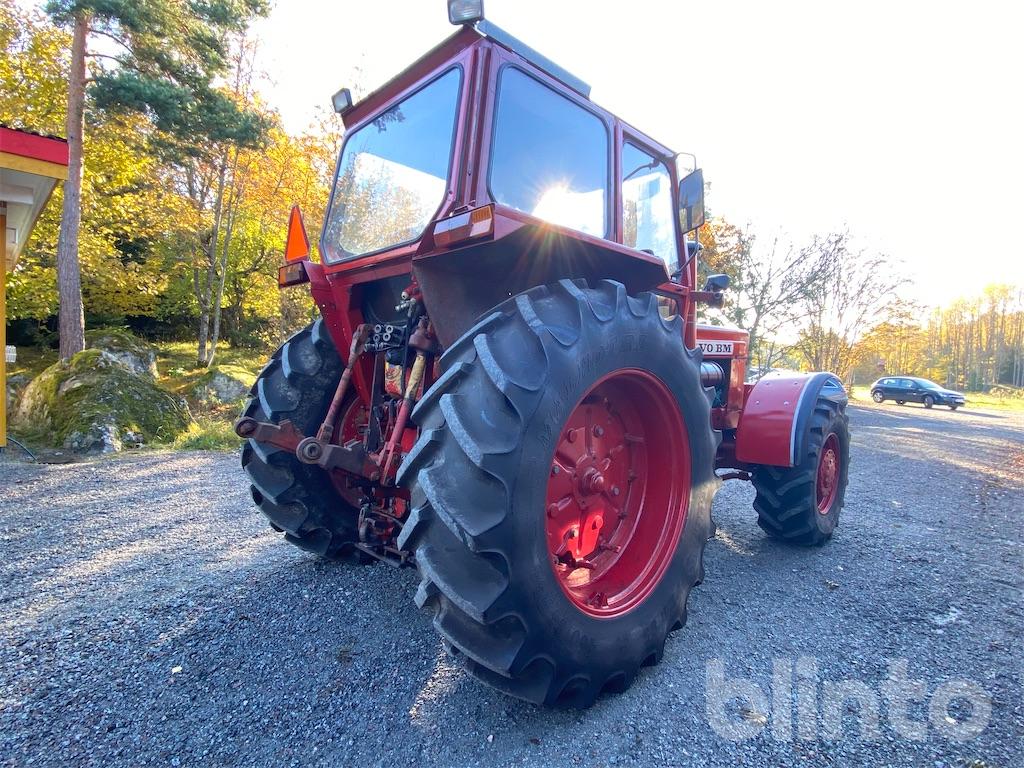 Traktor - VOLVO-BM T 814 C | Blinto auktioner