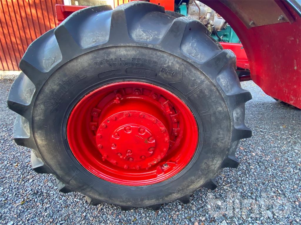 Traktor - VOLVO-BM T 814 C | Blinto auktioner