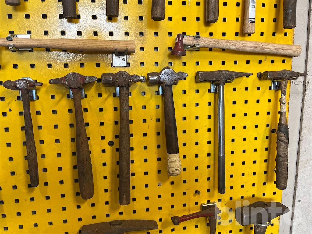 Komplett Smedja - Med utsug | Blinto auktioner