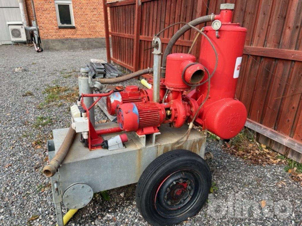 Vatten och luft pump - Okänt | Blinto auktioner