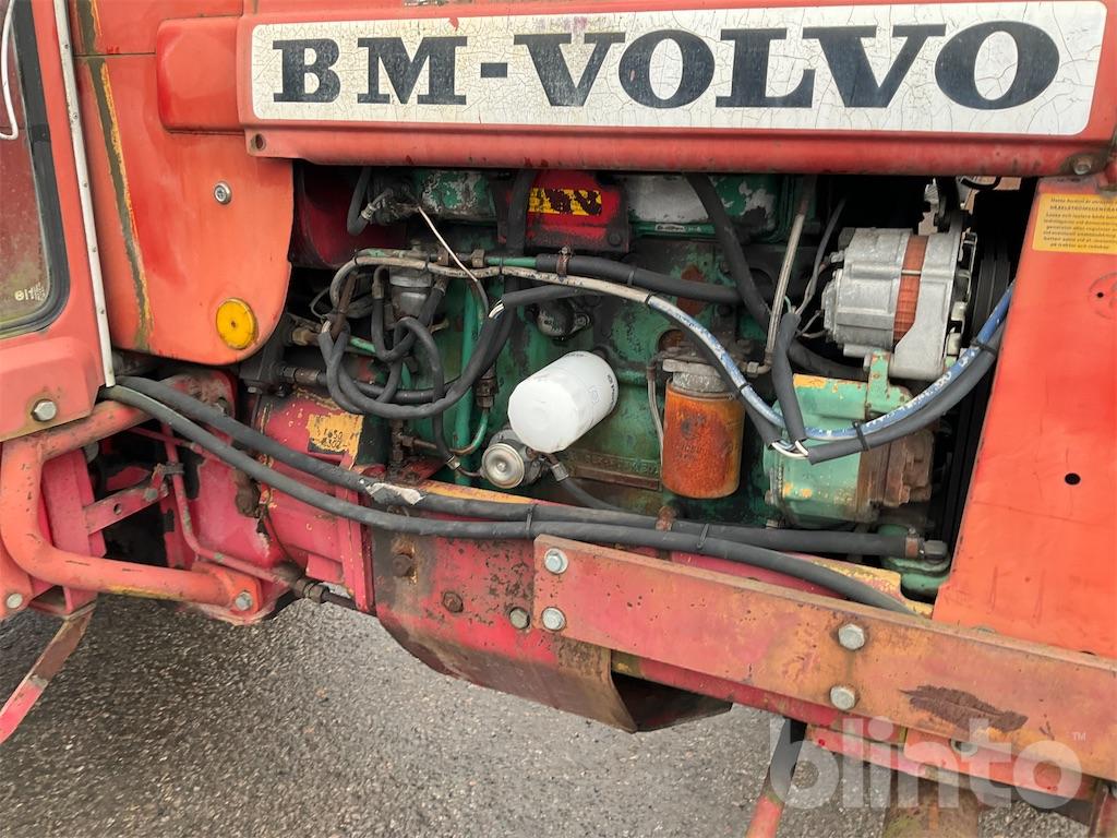Skogstraktor & vagn - VOLVO-BM T 650 | Blinto auktioner