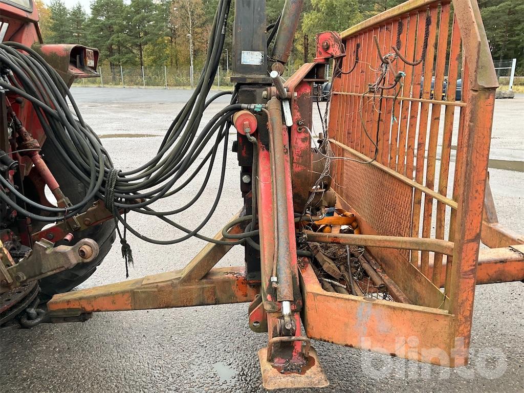 Skogstraktor & vagn - VOLVO-BM T 650 | Blinto auktioner