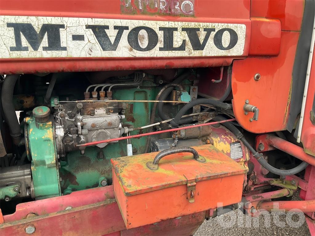 Skogstraktor & vagn - VOLVO-BM T 650 | Blinto auktioner