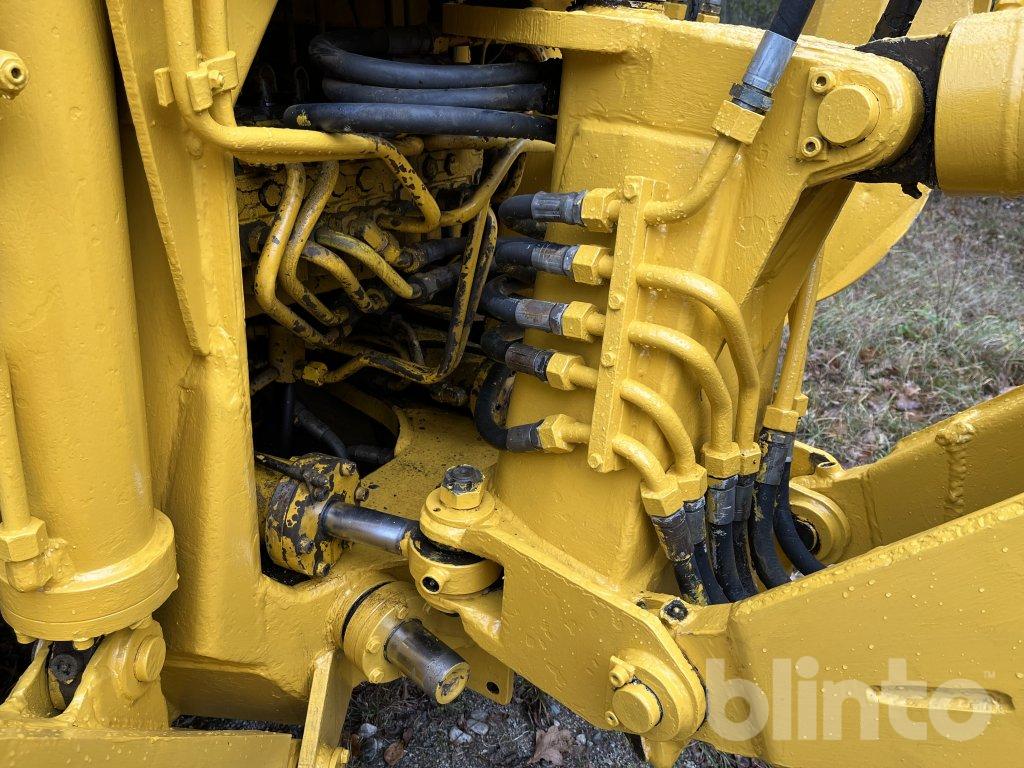 Traktorgrävare - BM 616B/646 | Blinto auktioner