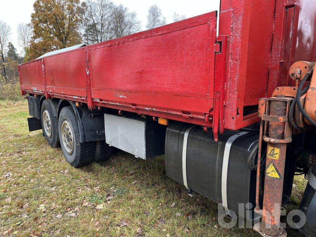 Kranbil - Scania P 82H | Blinto auktioner
