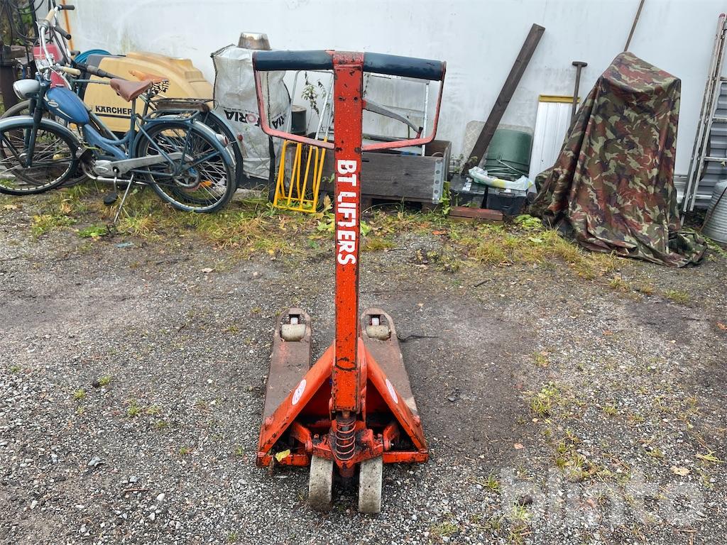 Pallyft - Palldragare / BT L 2000 | Blinto auktioner