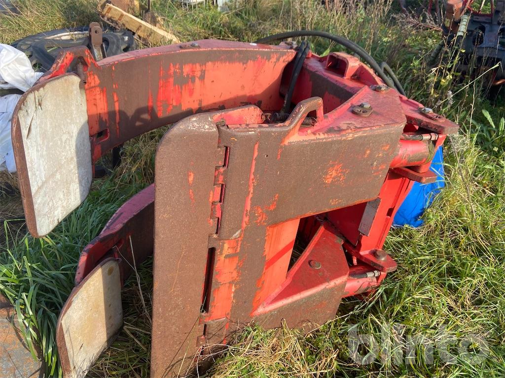 Grip - Bolzon Auramo | Blinto auktioner