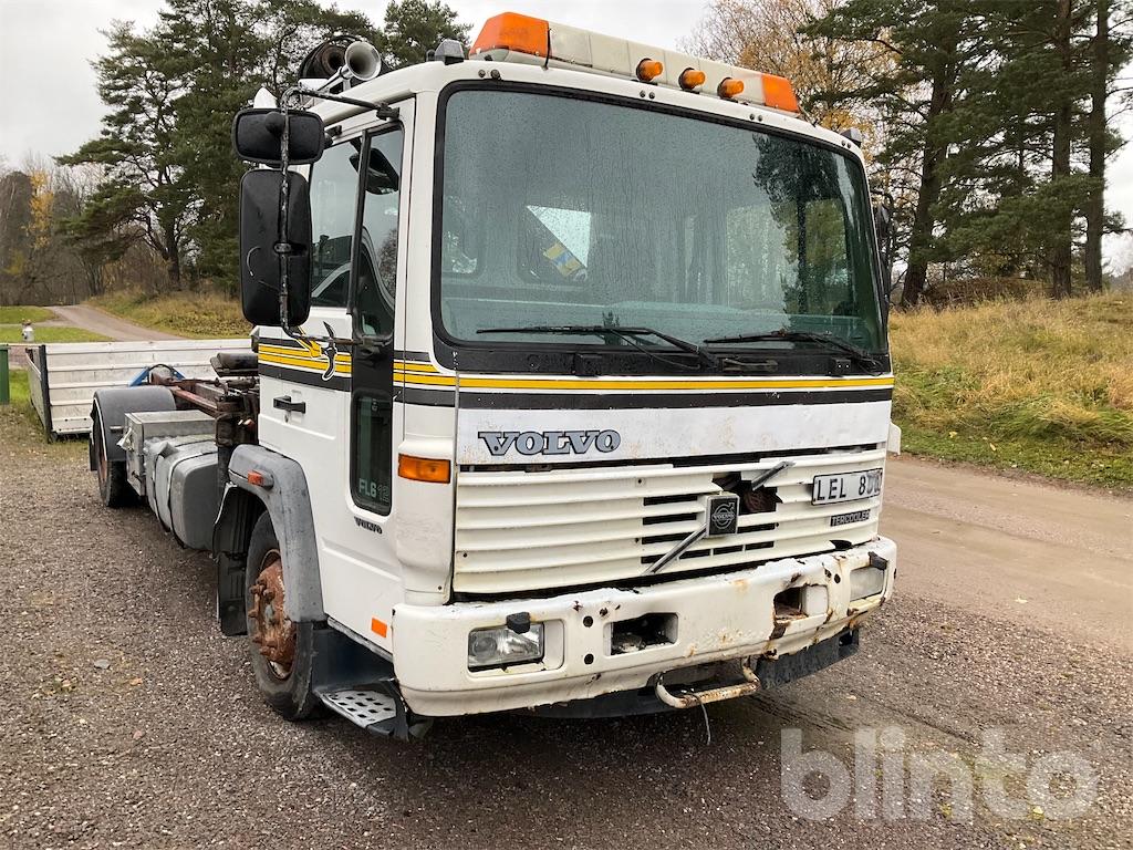Lastbil - VOLVO FL612 4X2 | Blinto auktioner