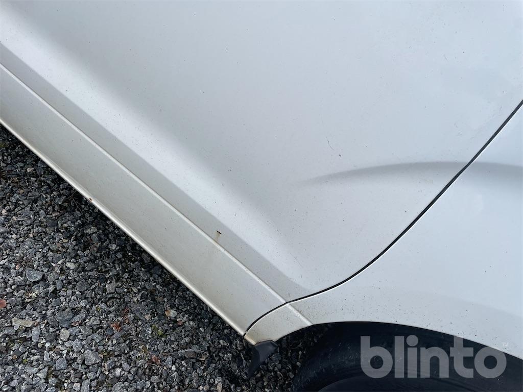 Lätt lastbil - HYUNDAI H-1 Van 2.5 CRD | Blinto auktioner