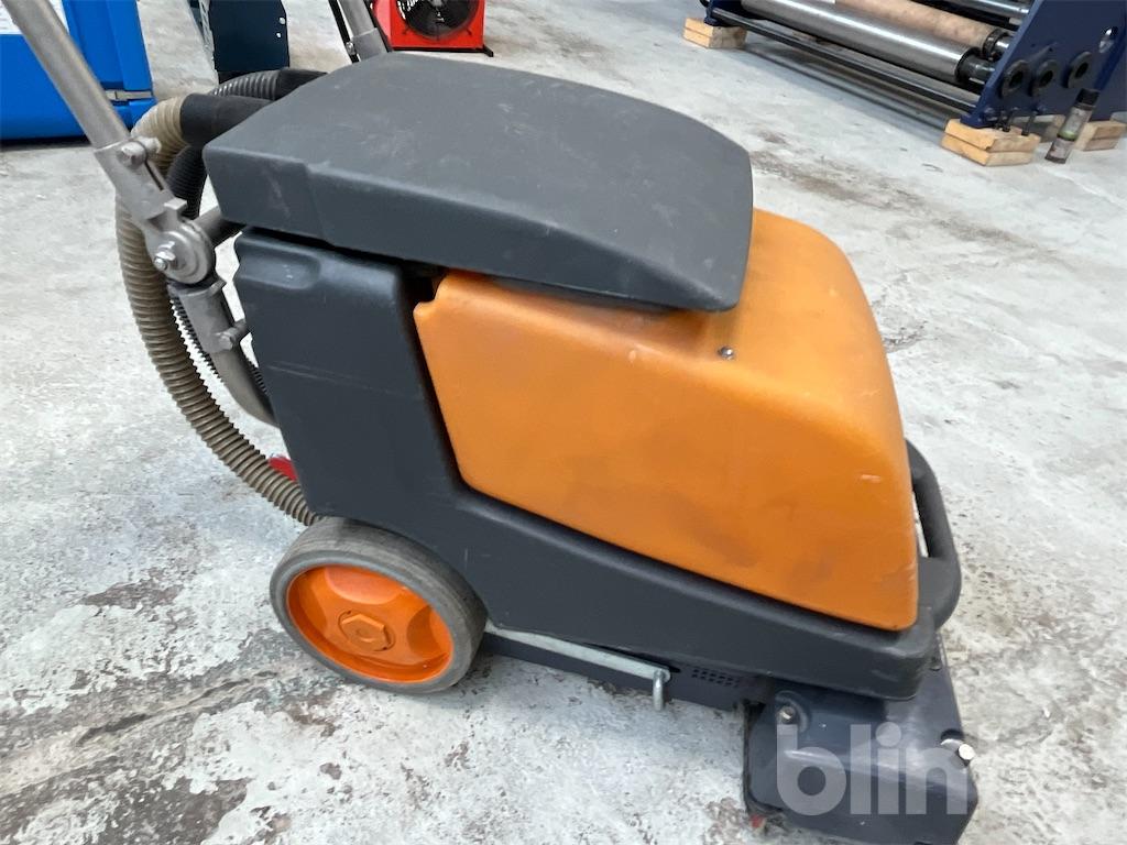 Skurmaskin - TASKI combimat 300 | Blinto auktioner