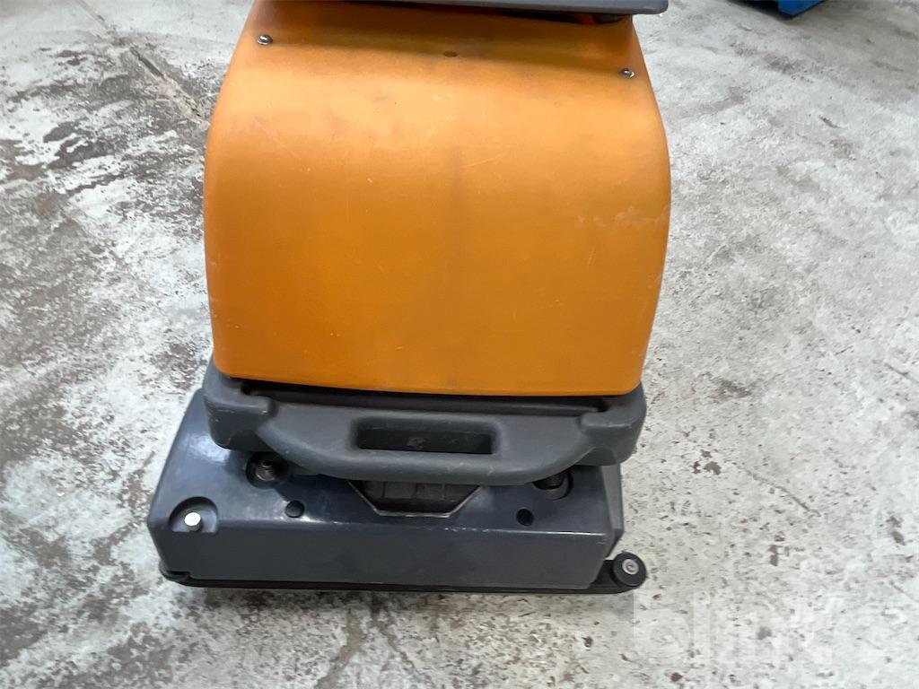 Skurmaskin - TASKI combimat 300 | Blinto auktioner