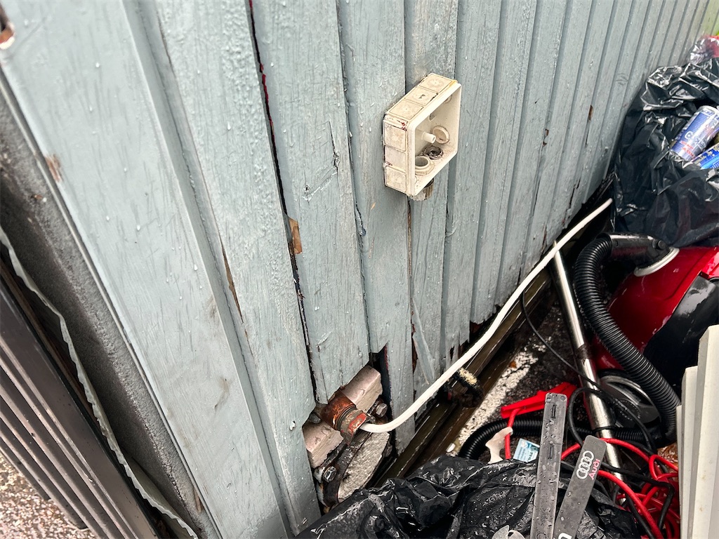 Bod - Isolerad bod | Blinto auktioner