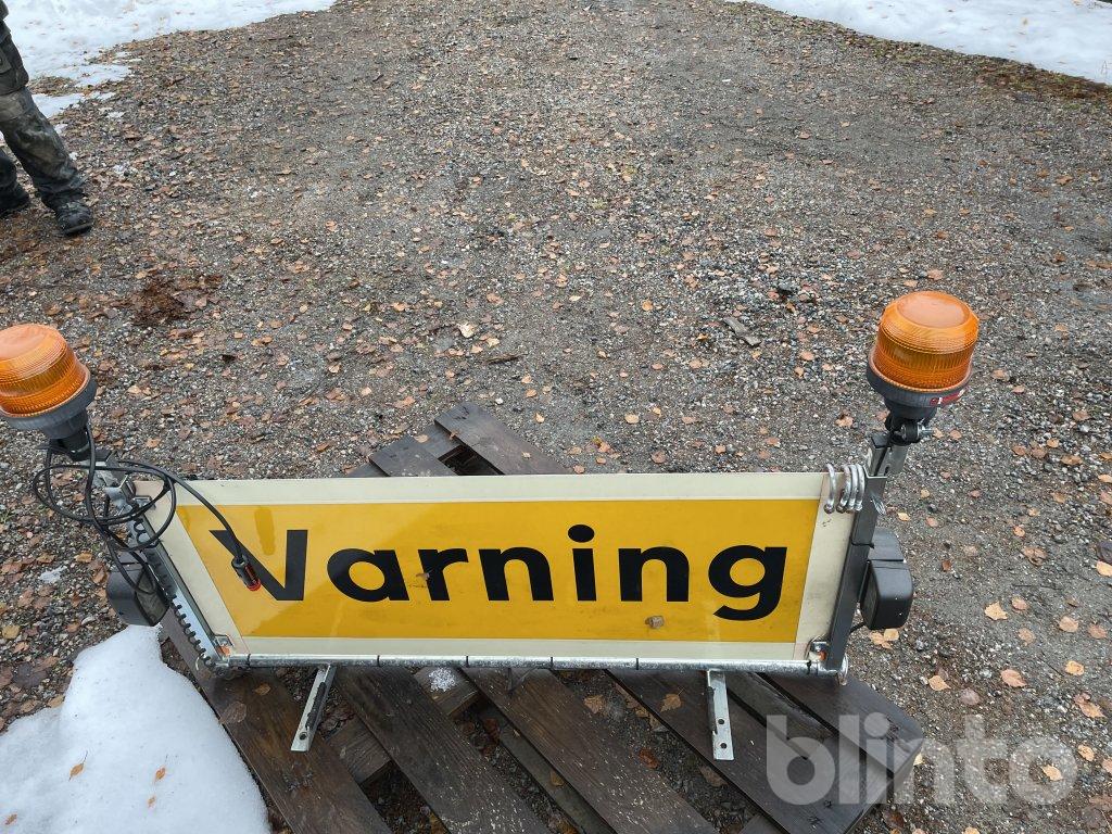 Varningsskylt - För Varningsbil | Blinto auktioner