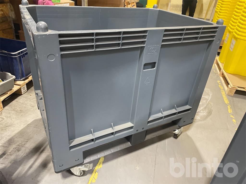 2 Mobila plast - Container 1200x800 | Blinto auktioner