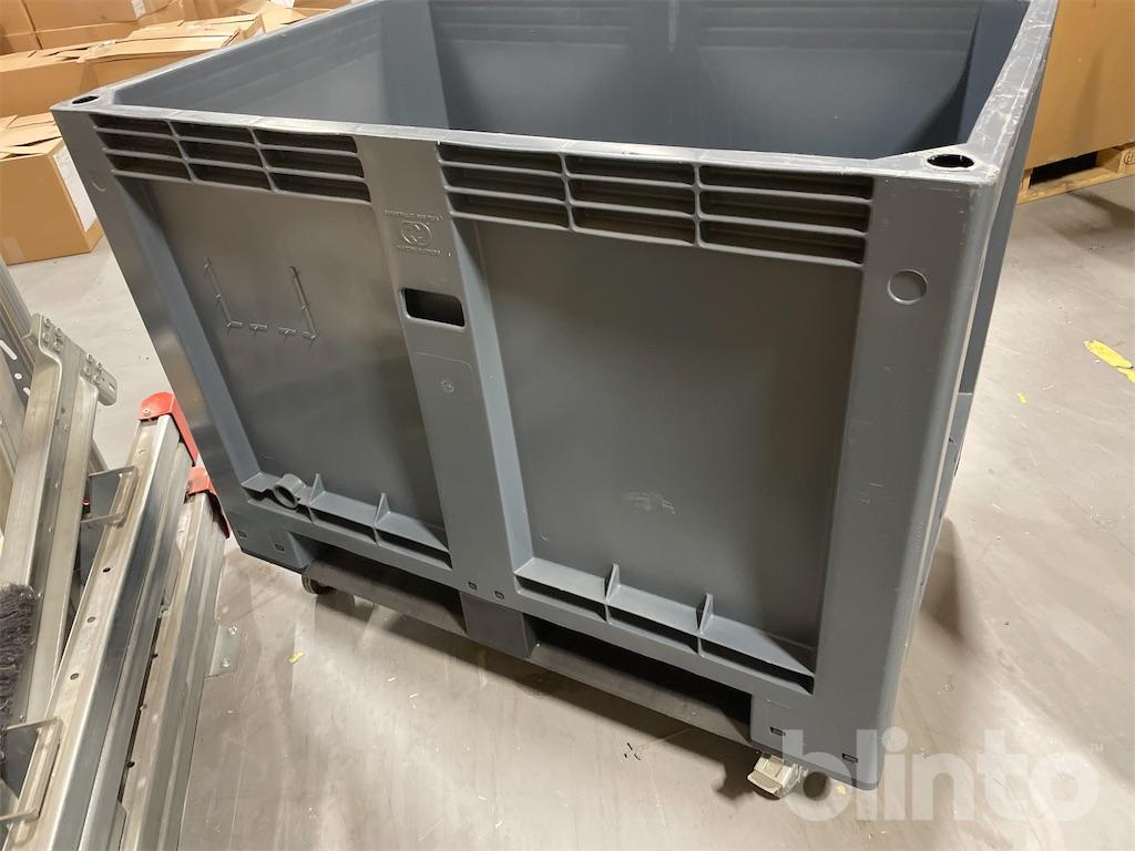 2 Mobila plast - Container 1200x800 | Blinto auktioner