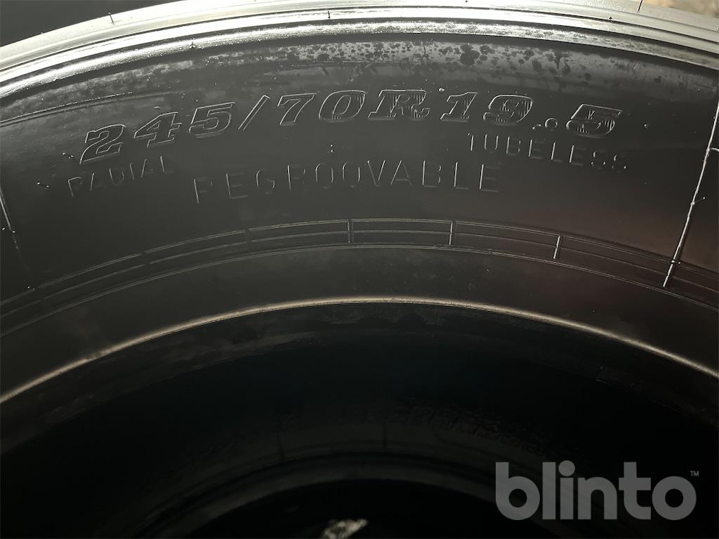4st lastbilsdäck - Dunlop SP252 245/70R19.5 | Blinto auktioner
