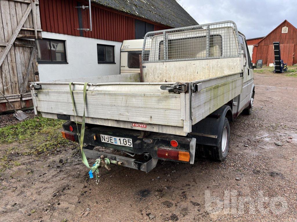 Flakbil - Ford Transit | Blinto auktioner