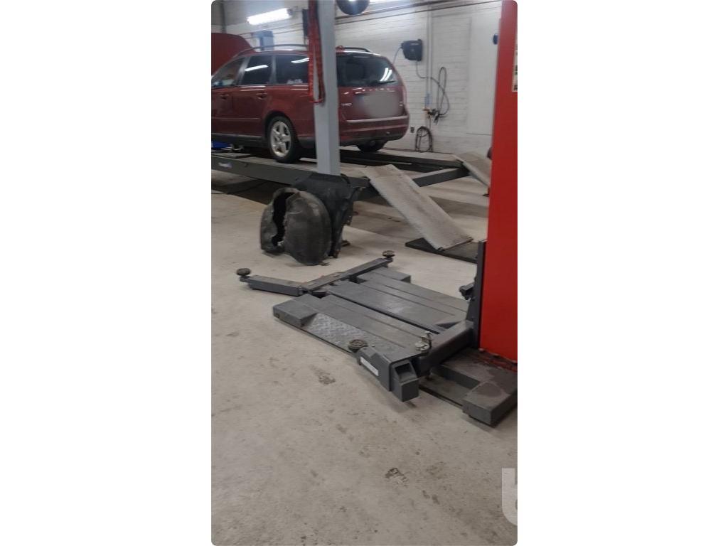 Billyft - Pela Enpelarlyft | Blinto auktioner