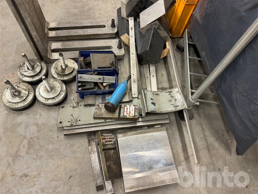 Kantpress - COLLY | Blinto auktioner